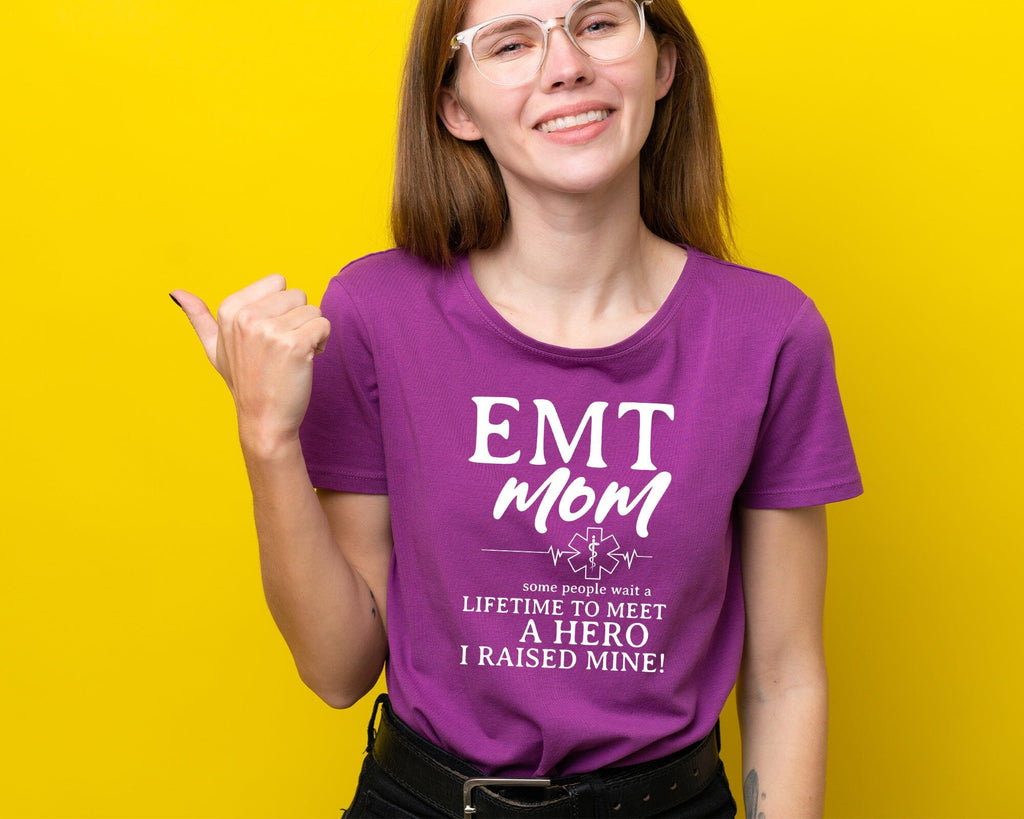 EMT Mom Svg Png, EMS Svg, First Responder Gift, Momlife svg, Mothers ...