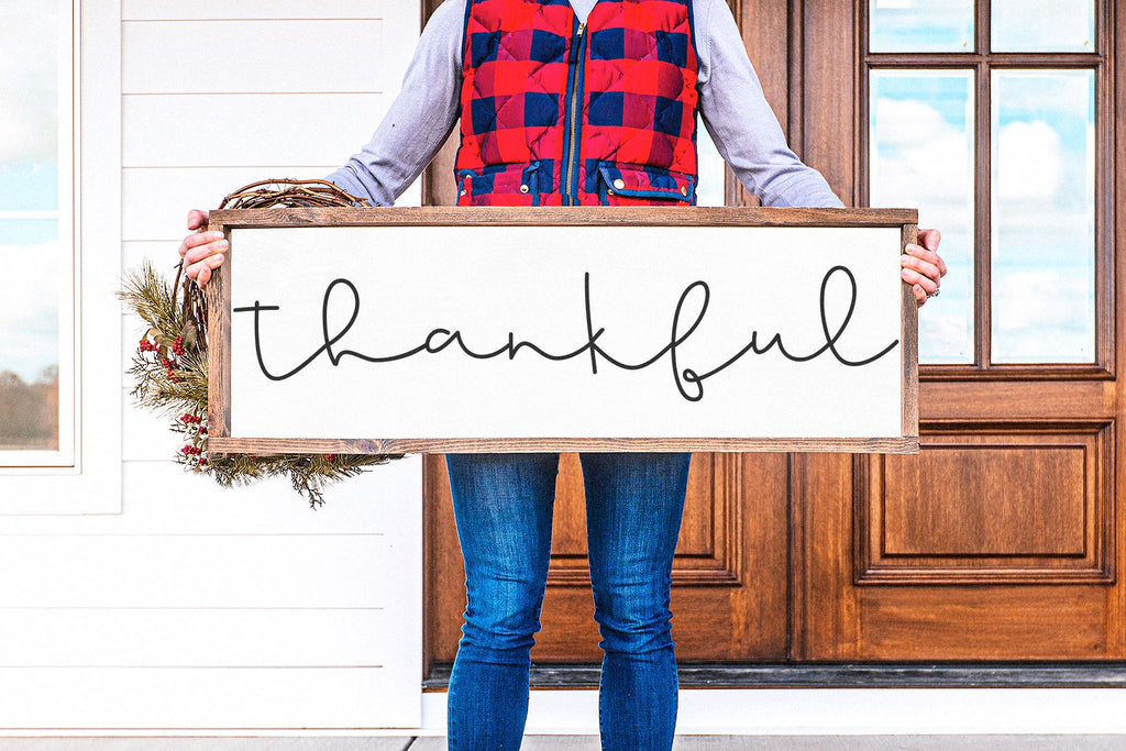 Farmhouse - Script Font - So Fontsy