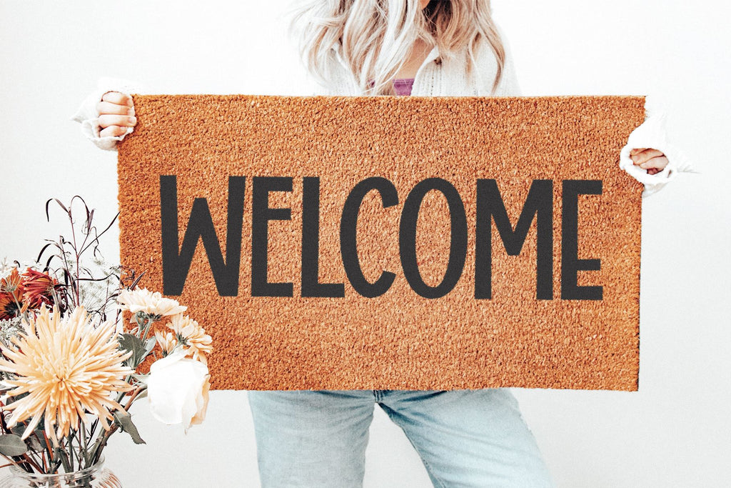 Girls Club - Cute Quirky Font - So Fontsy