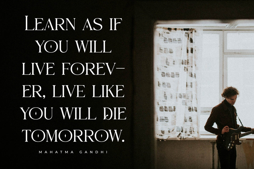 Goladon Typeface - So Fontsy