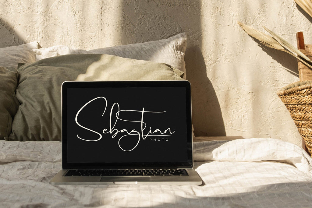 Maritgode - Handwritten Signature Script - So Fontsy