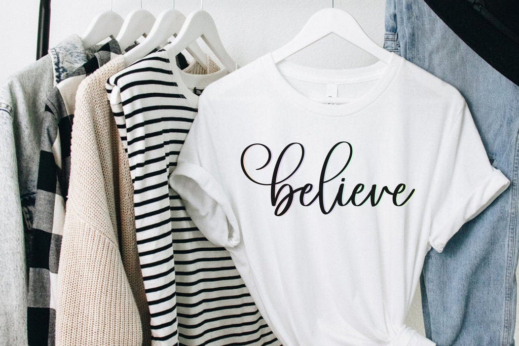 Raelyn - Lovely Script Font - So Fontsy