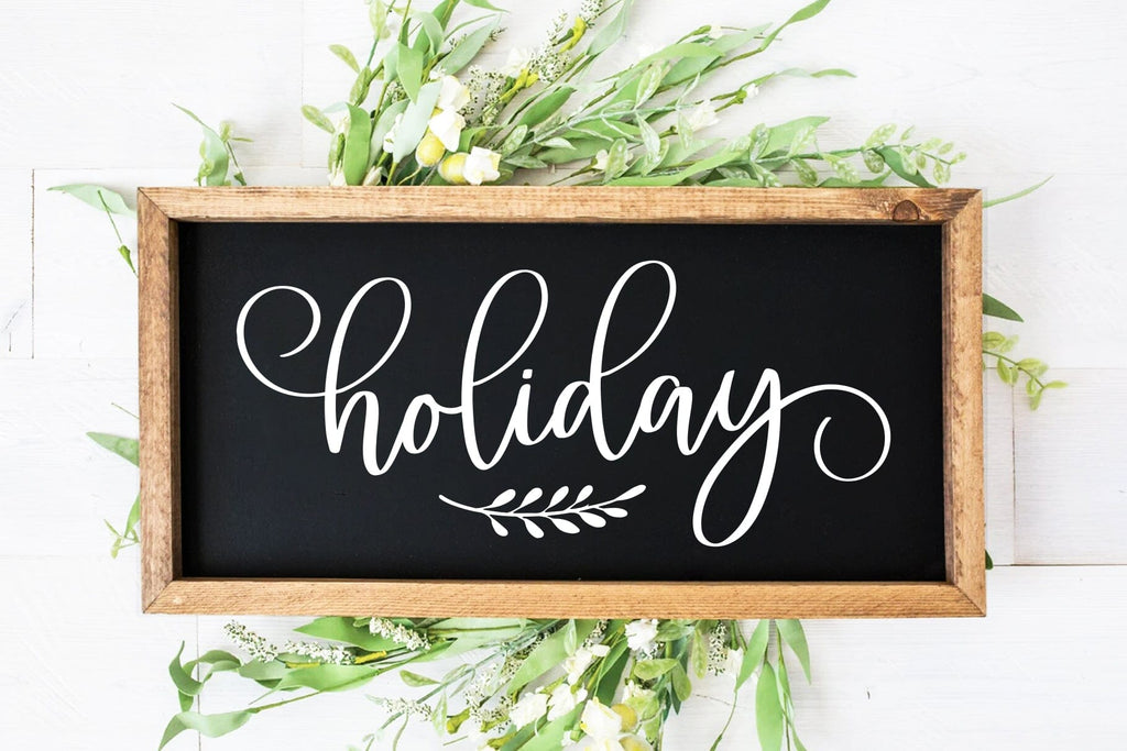 Raelyn - Lovely Script Font - So Fontsy