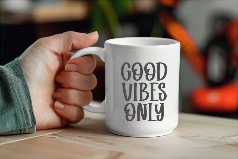 Stylish - Cute Slab Serif Font - So Fontsy