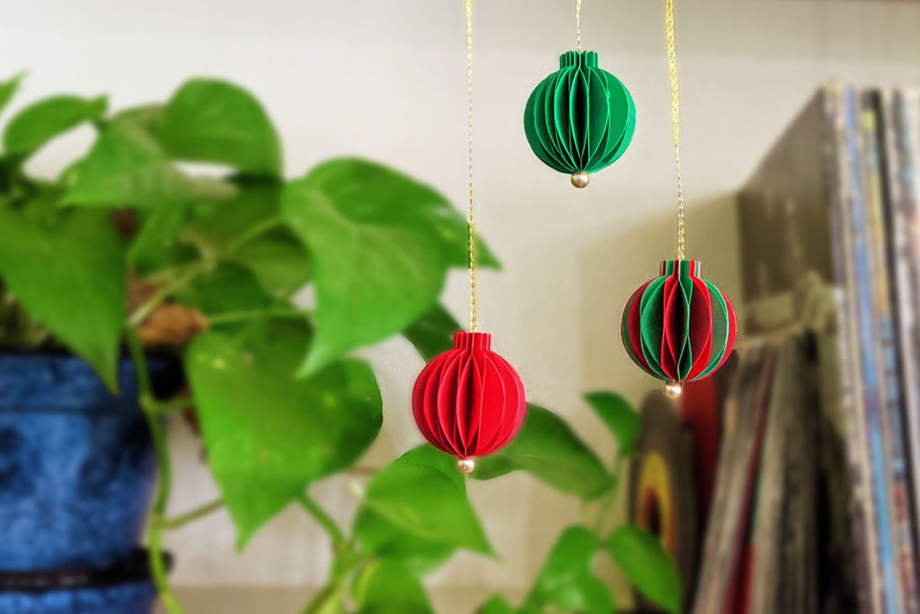 3D Paper Christmas Ornament SVG - So Fontsy