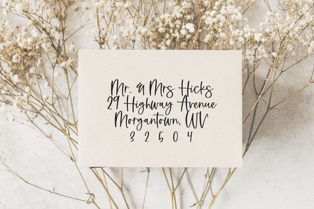 Arlington - Modern Script Font - So Fontsy