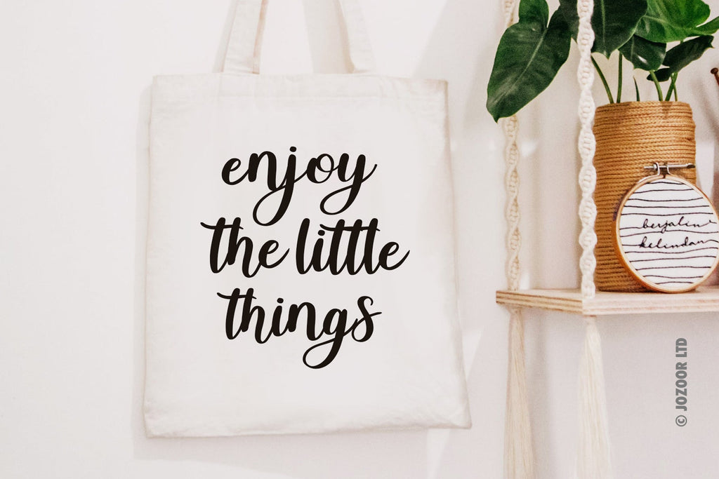 Bellony - Handwritten Script Font - So Fontsy