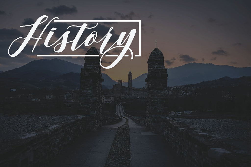 Desmont Script - So Fontsy