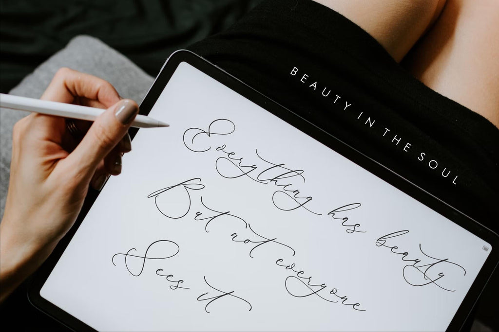 Glofester Menditas - Luxury Calligraphy Font - So Fontsy