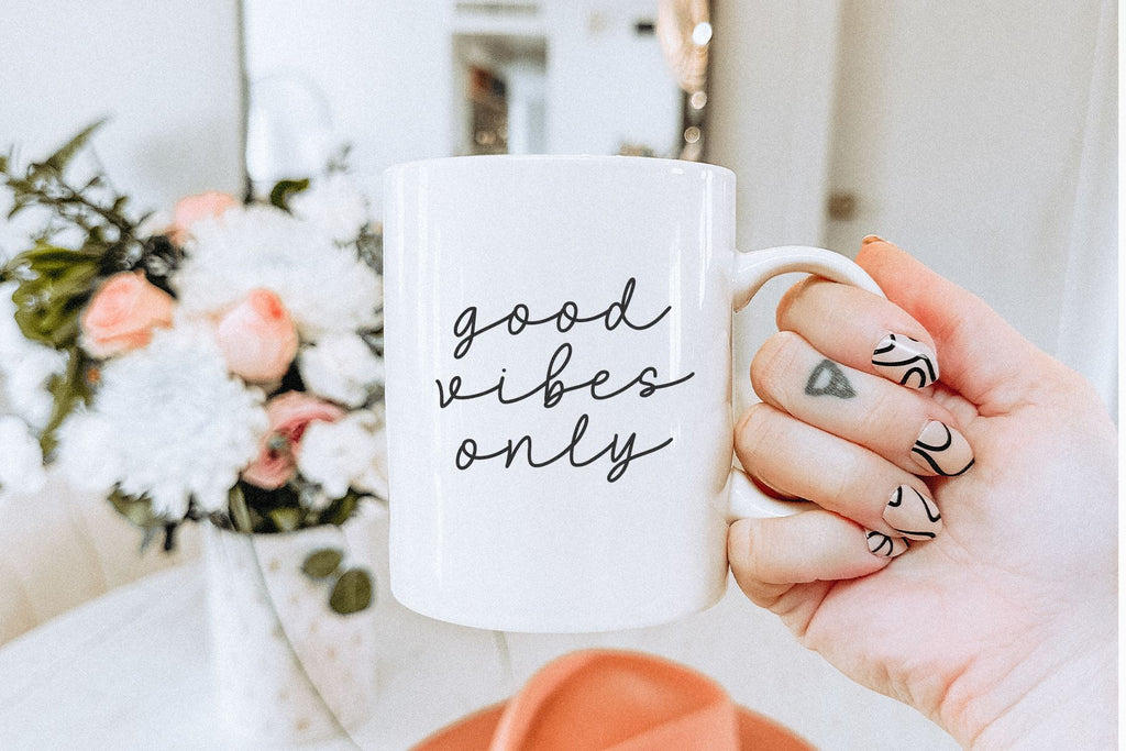 Hello November - Handwritten Script Font - So Fontsy