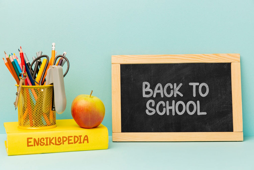 HIROKUDA - Playful Display Font - So Fontsy