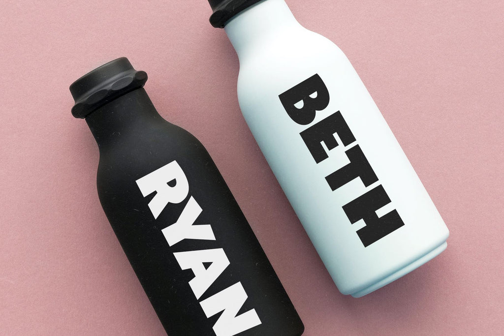 Make - Bold Handwritten Font - So Fontsy