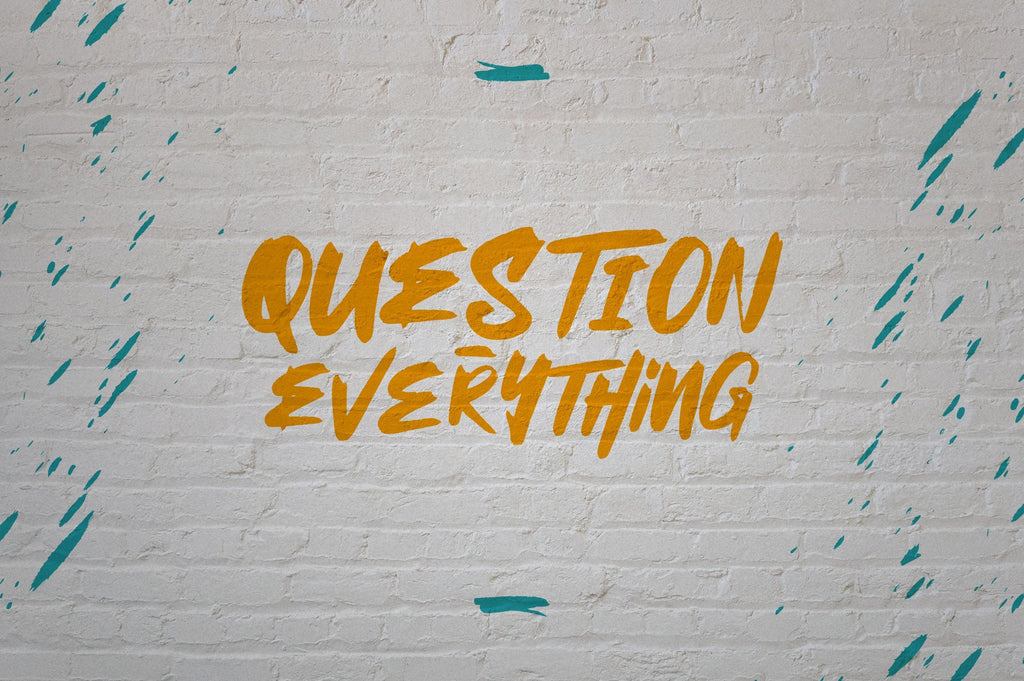 Mischief - Brush font + Extras - So Fontsy