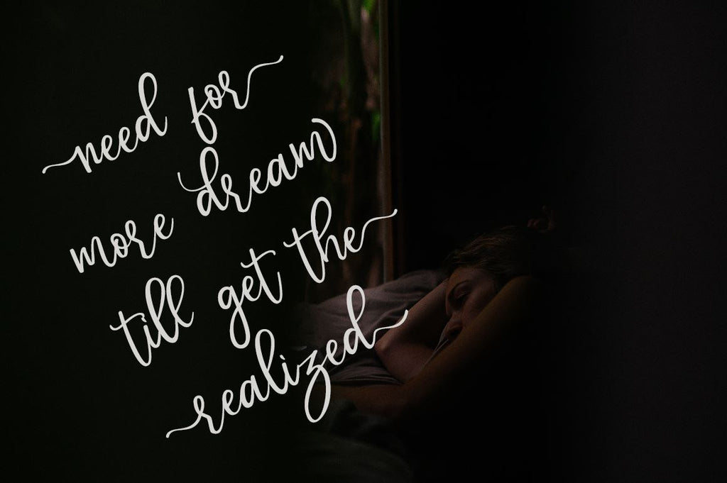 Mottion // Fashionable and Modern Calligraphy - So Fontsy