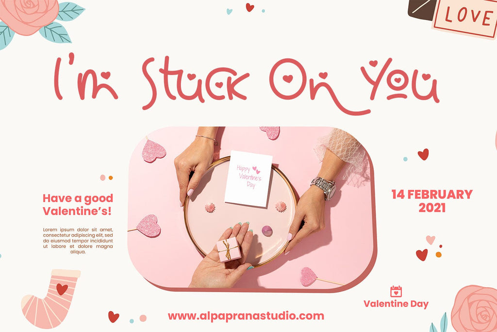Presents - Romantic Display Font - So Fontsy