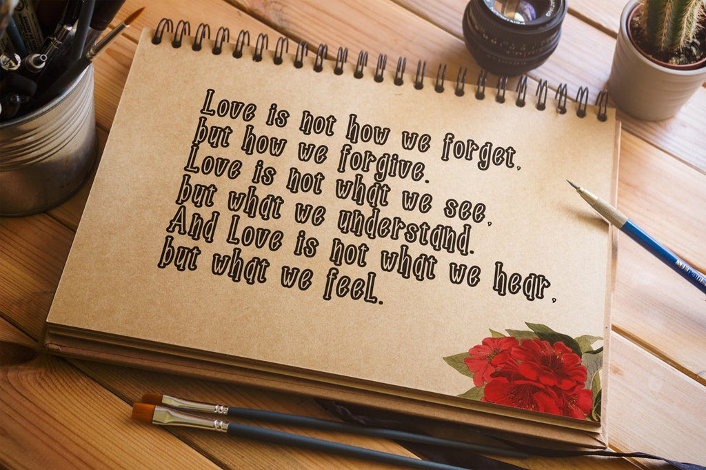 Roselle Font Family - So Fontsy