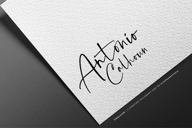 Singleton - Signature Font - So Fontsy