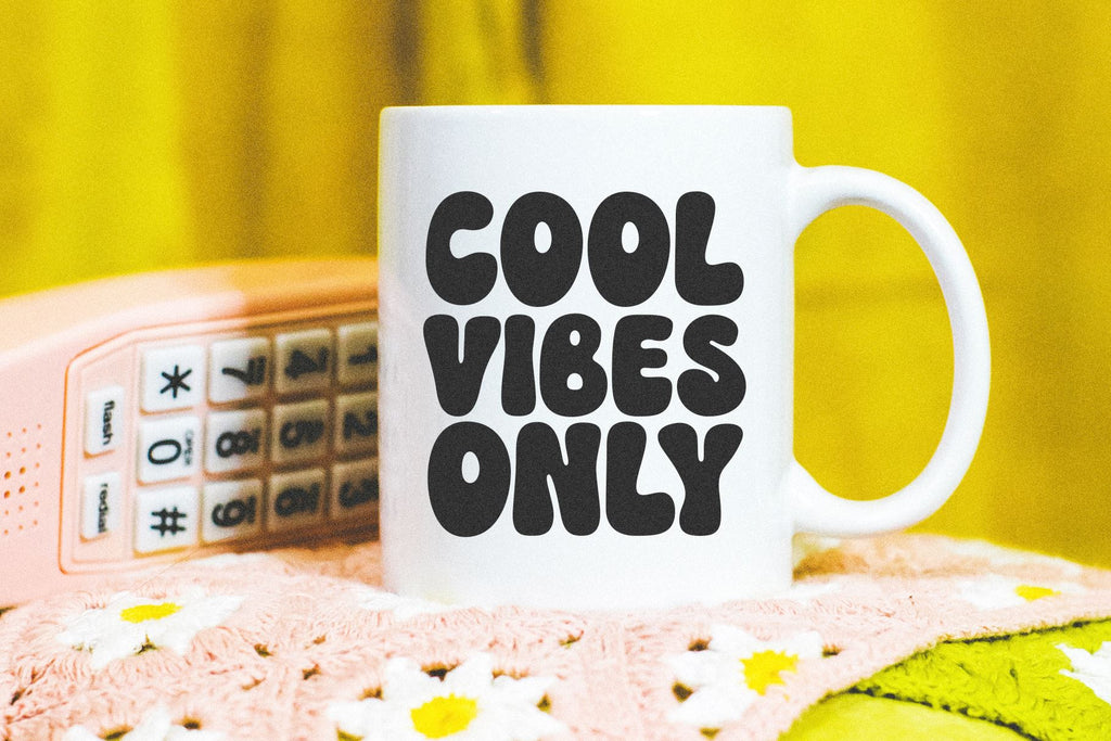 Stay Retro - Retro Swash Font - So Fontsy