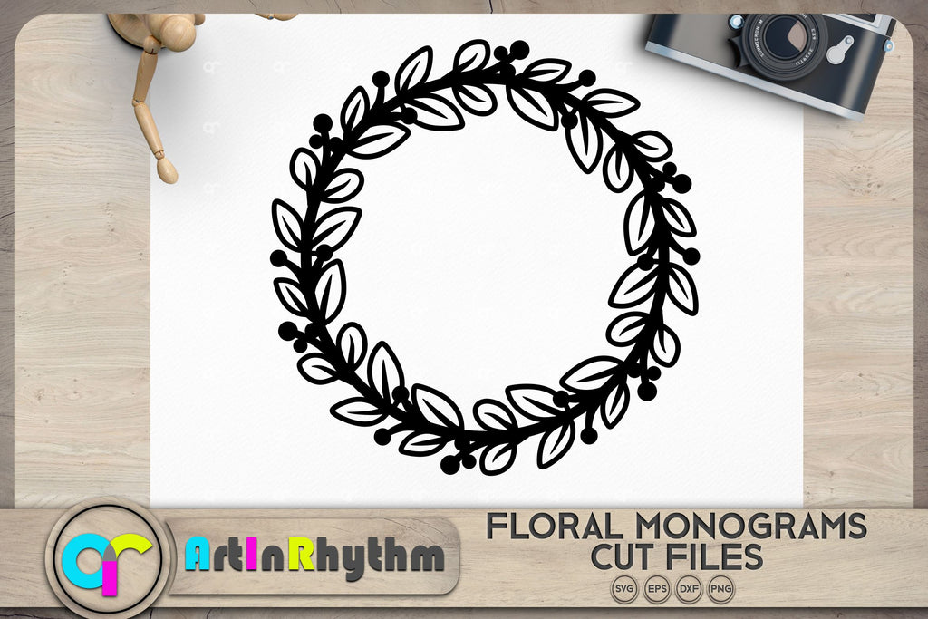 Wreath split monogram SVG - So Fontsy